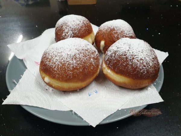Austrian Style Bread Rolls - Kaiser Semmel - My Urban Treats