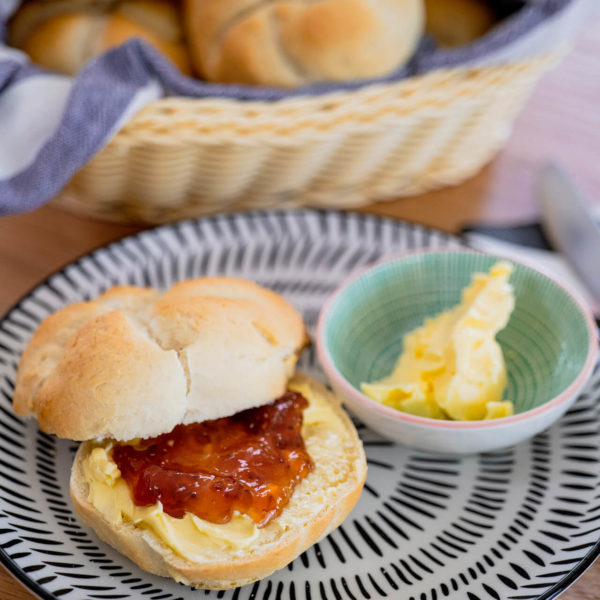 Austrian Style Bread Rolls - Kaiser Semmel - My Urban Treats